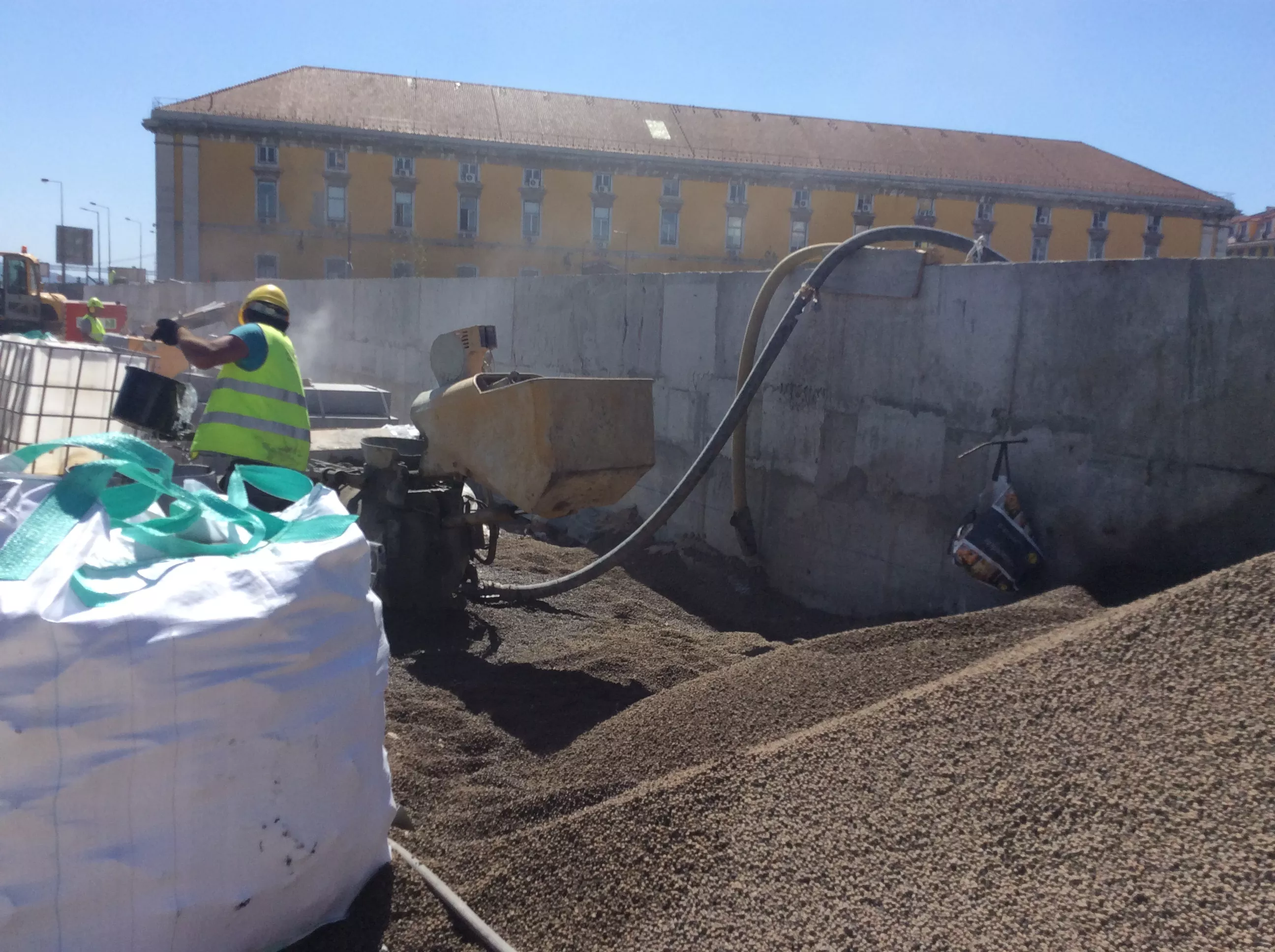 Requalificação do Campo das Cebolas, Lisboa | Leca®